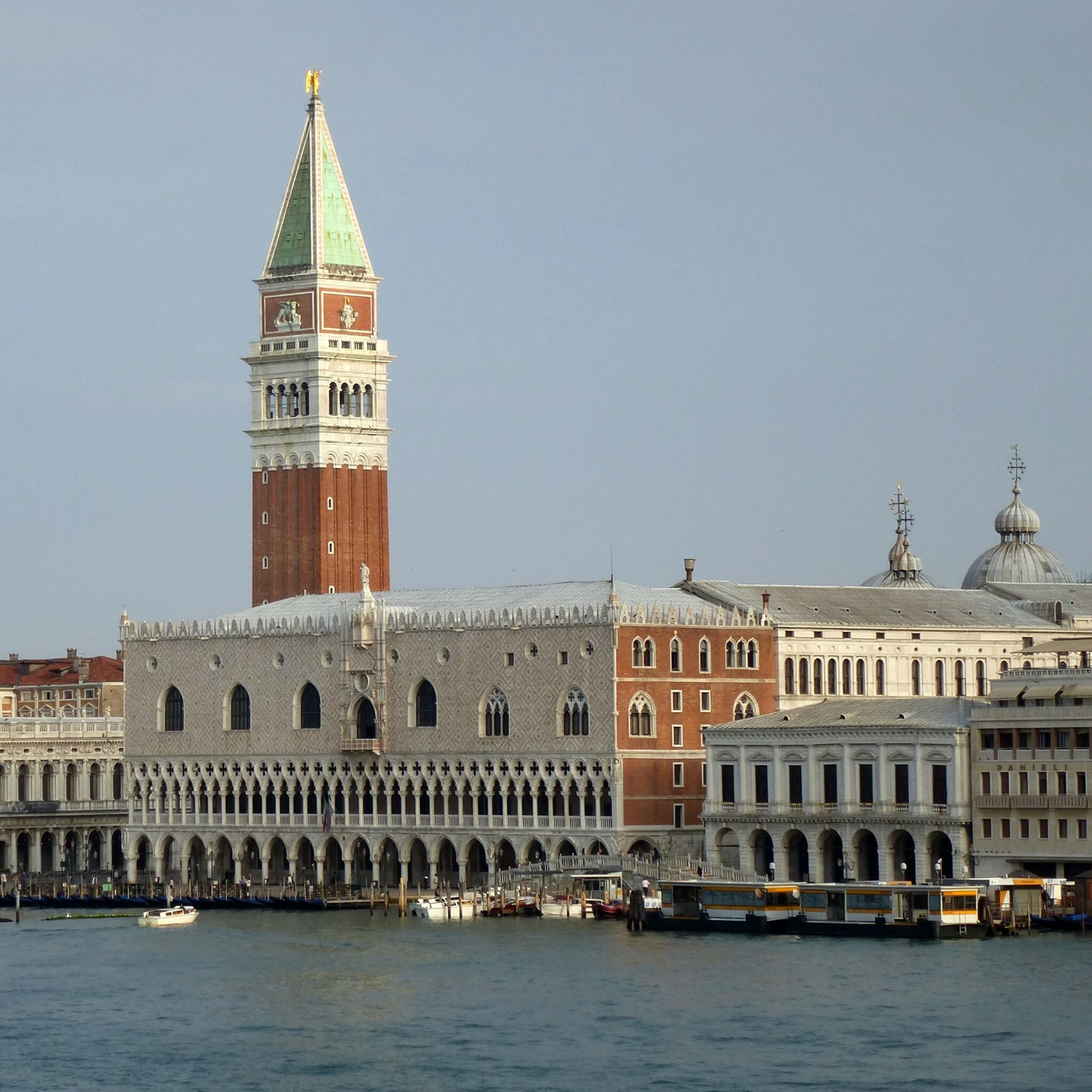 Alexander Herrmann: Rinder­tatar mit Sechs-Minuten-Mayon­naise — CRESCENDO