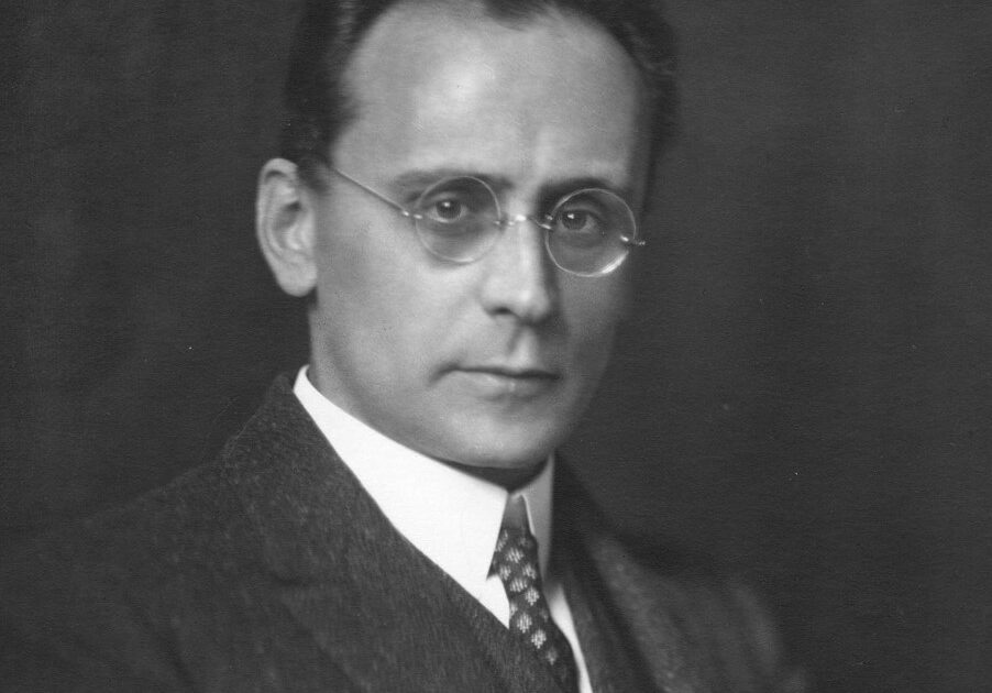 Anton Webern — CRESCENDO