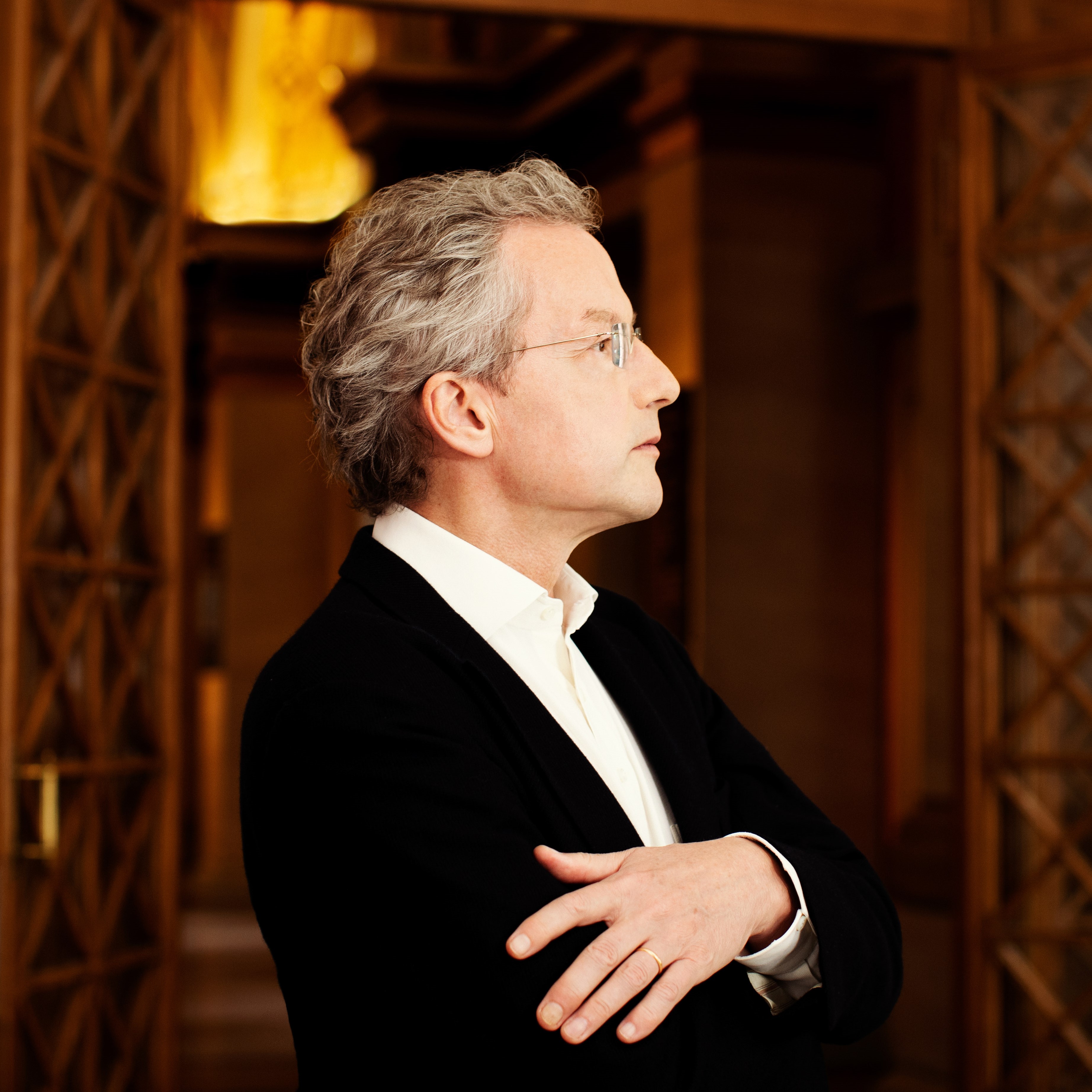 Franz Welser-Möst: Musi­ka­li­sche Erzäh­lungen — CRESCENDO