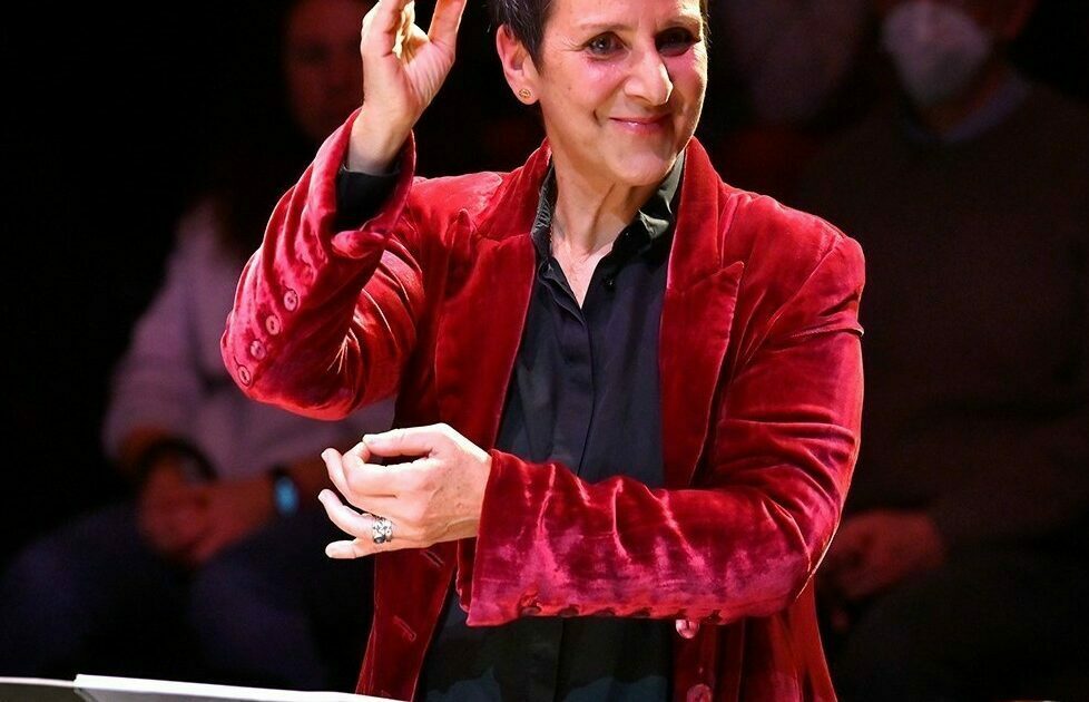 Konstantia Gourzi: Begeg­nungen der Künste — CRESCENDO